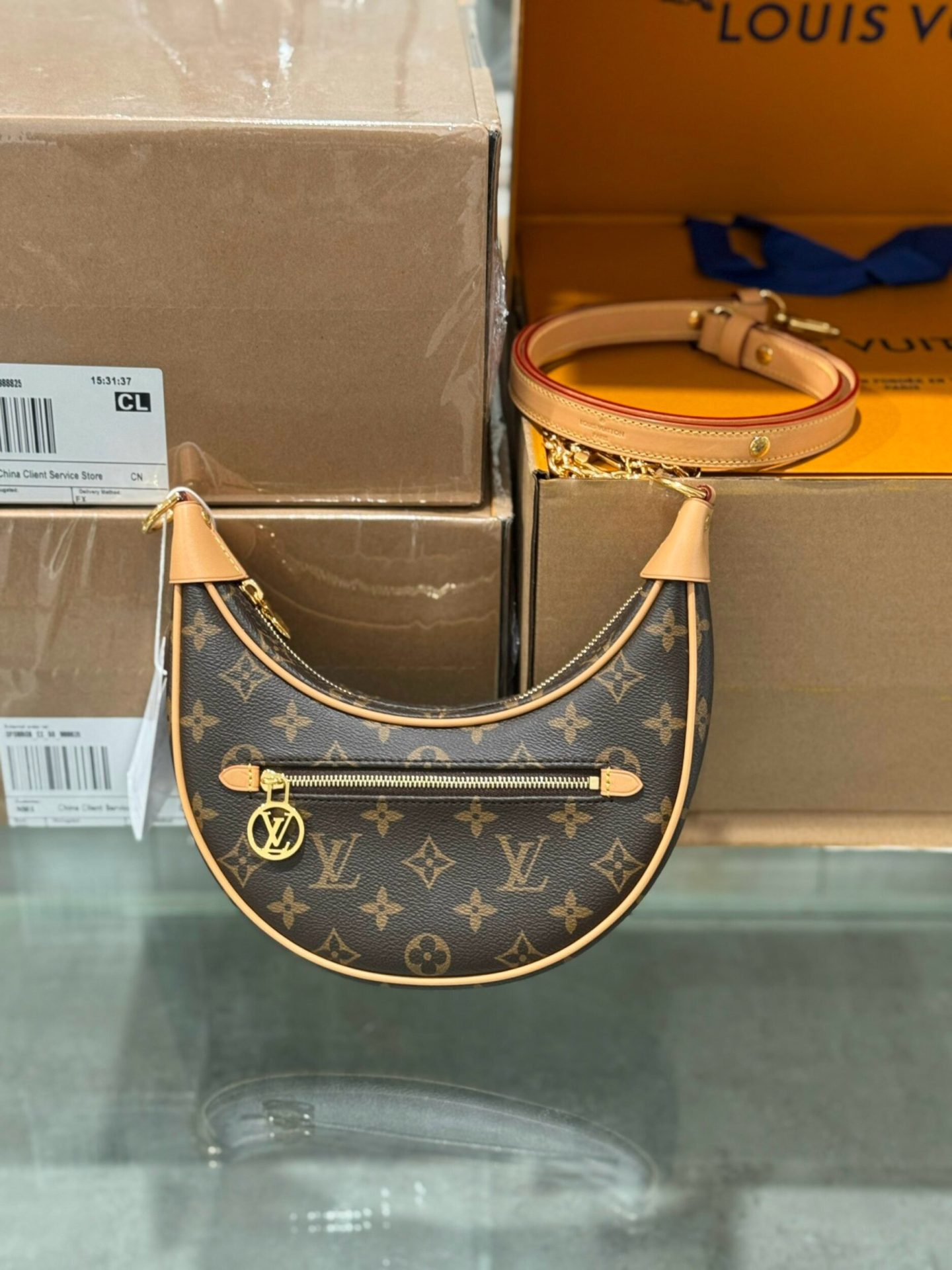 Túi Louis Vuitton Siêu Cấp: Biểu Tượng Thời Trang - Đồng Hồ Replica 1:1